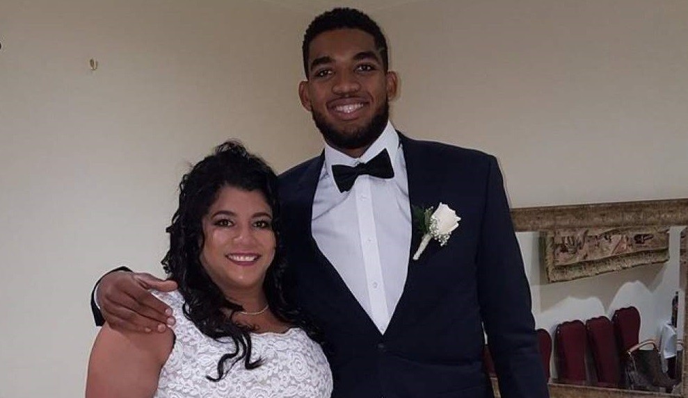 Karl-ANBA: Towns revela que su madre está en coma por el Covid-19 - Crónica
