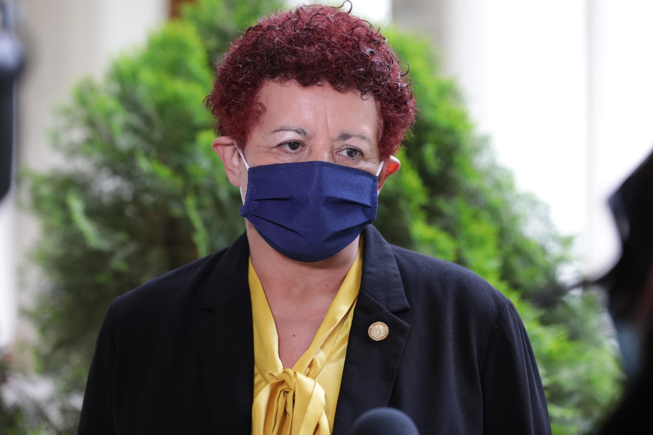 Trasciende que Amelia Flores presentó su renuncia “irrevocable” al ...