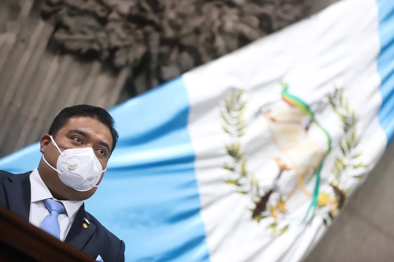 Allan Rodríguez logra reelegirse como presidente del Congreso con ...