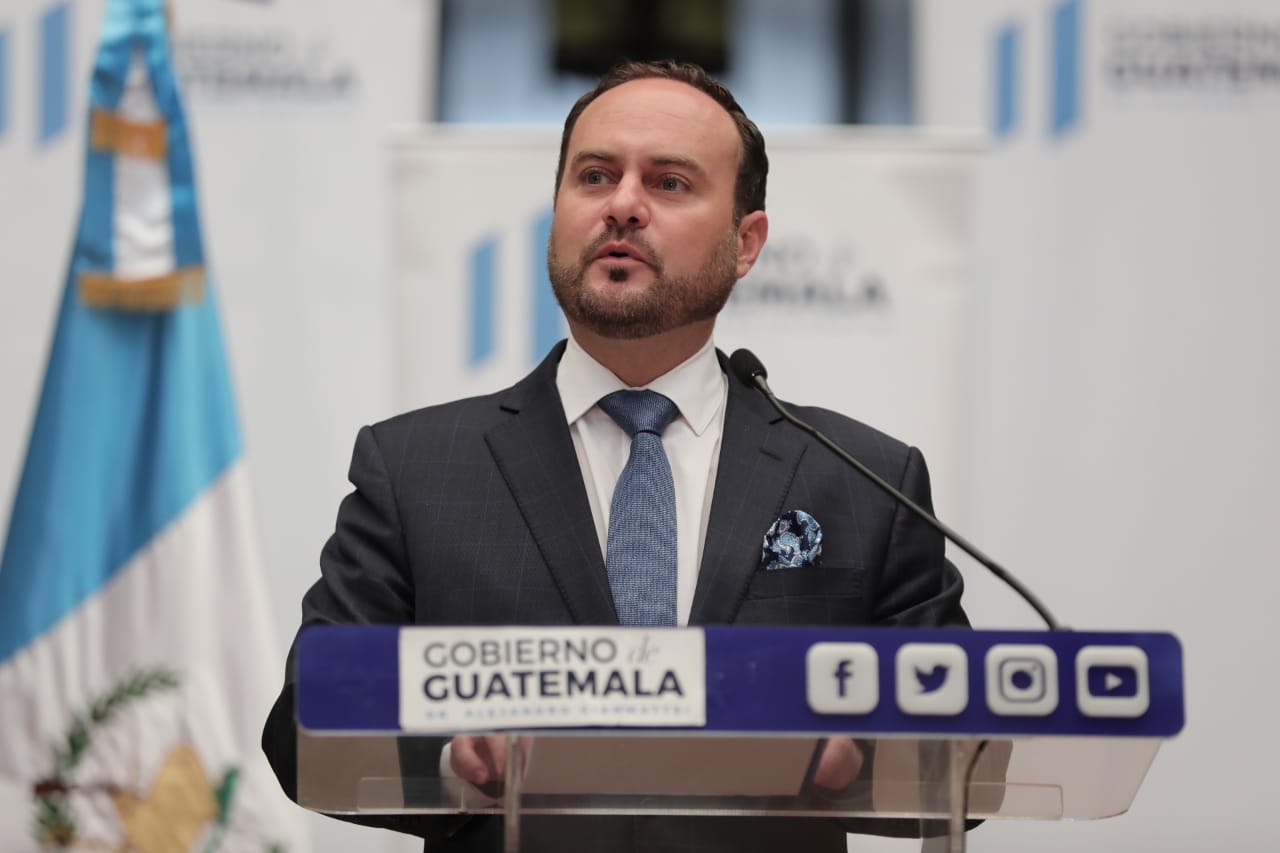 Pedro Brolo: Rusia enviará a Guatemala 400 mil dosis de vacuna Sputnik ...