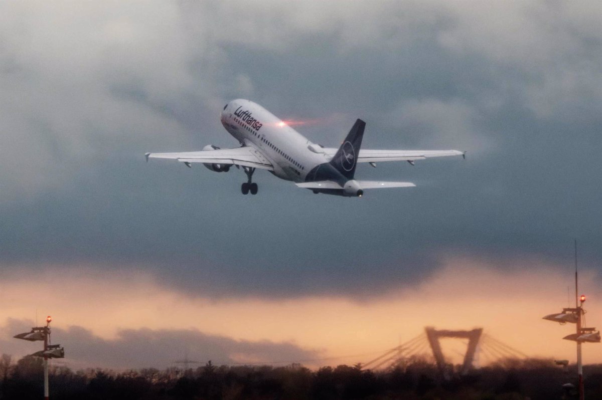 Grupo Lufthansa completa la devolución de las ayudas del Gobierno ...
