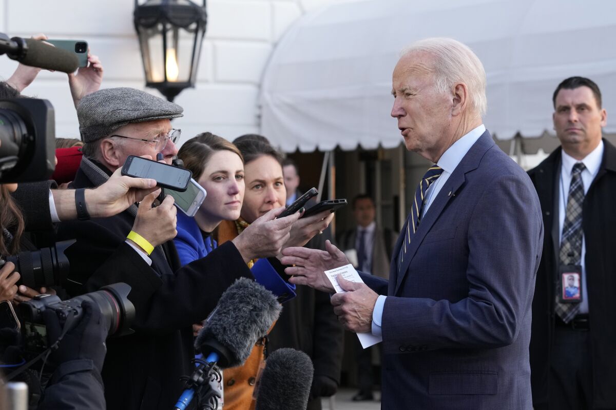 Encuentran más documentos clasificados en residencia de Biden