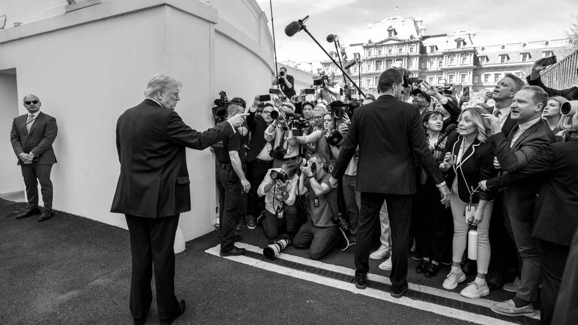 Trump Demanda Al New York Times Por 15 Mil Millones De Dólares 9571